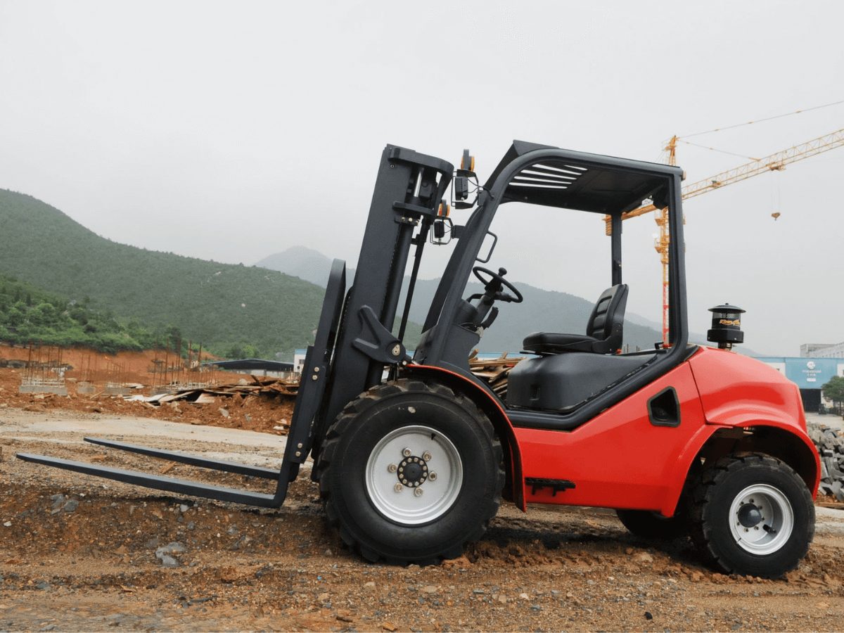 Compact Rough Terrain Forklift | Uforklift