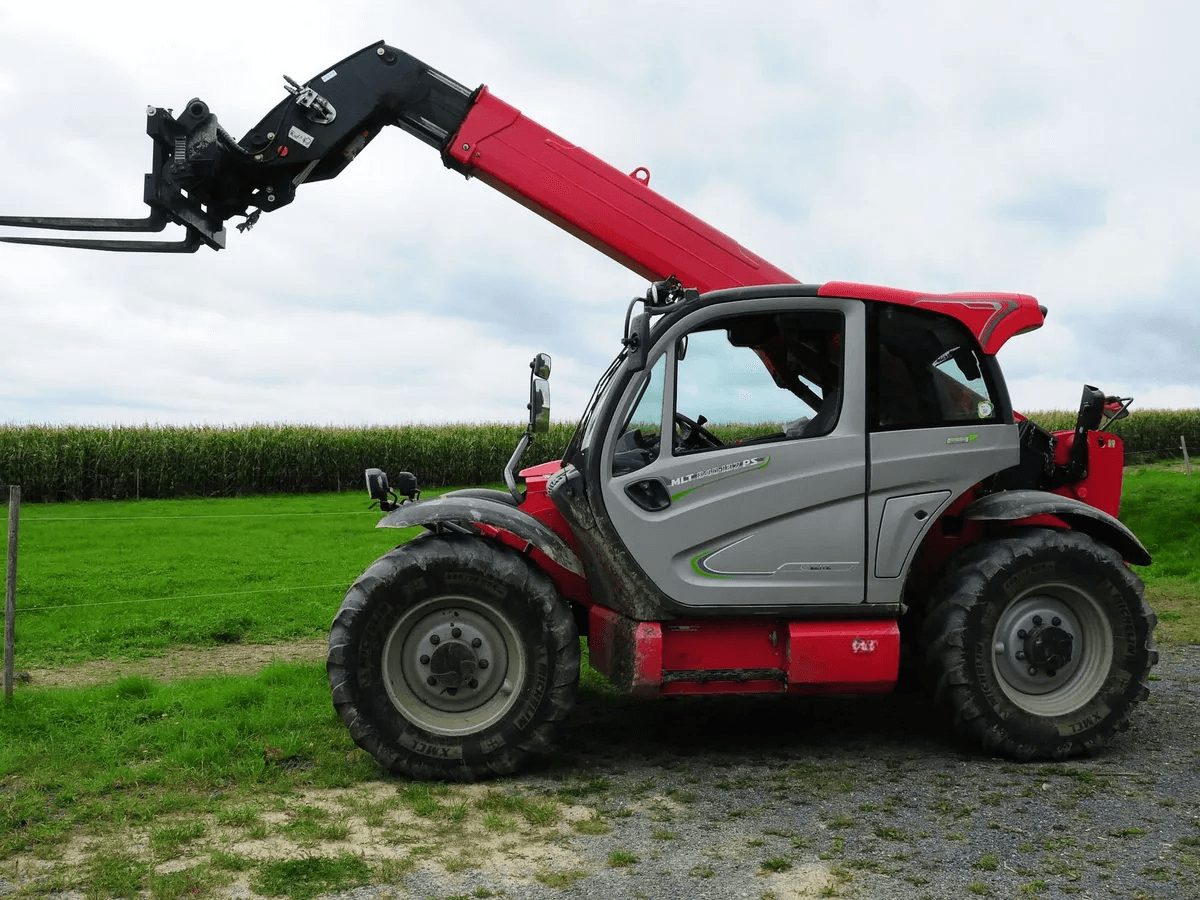 Farm Telehandlers | Uforklift