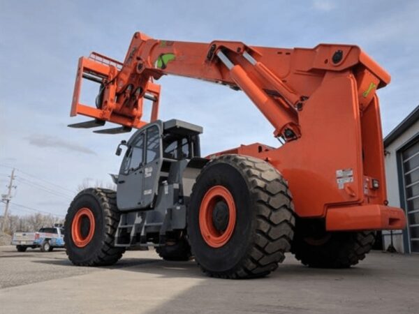 Giant Telehandler | Uforklift