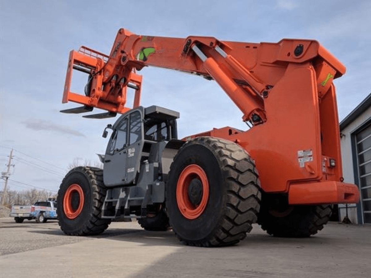 Giant Telehandler | Uforklift