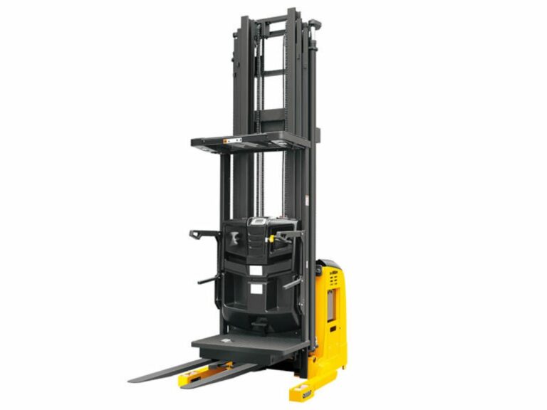 High Level Order Picker | Uforklift