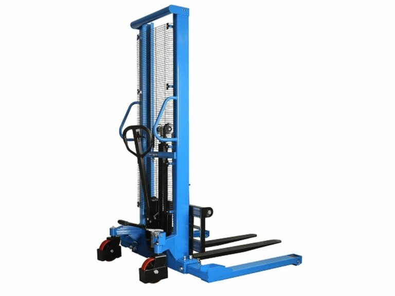 Manual Straddle Stacker | Uforklift