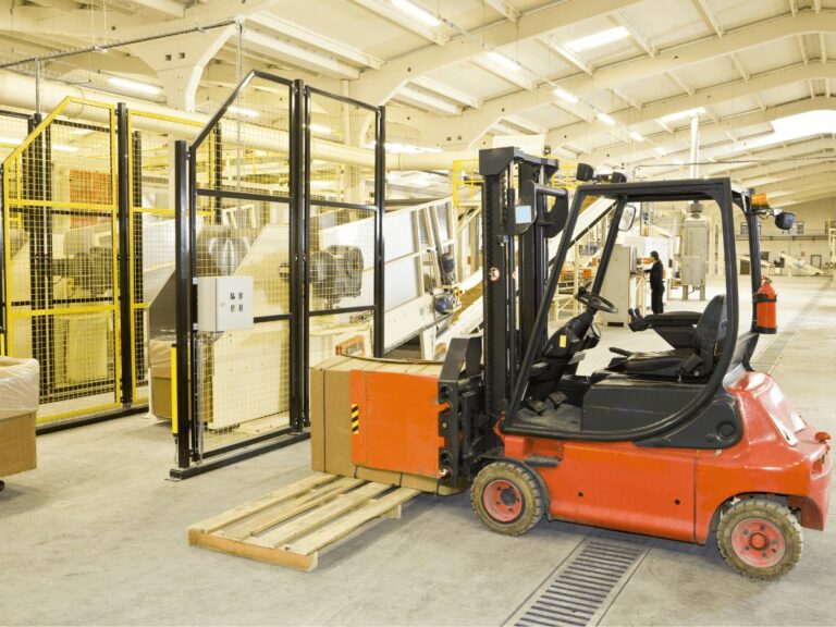 Powered Material Handling Equipment | Uforklift