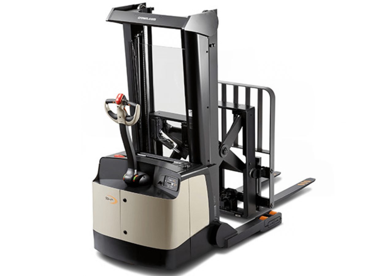 Walkie Reach Stacker | Uforklift